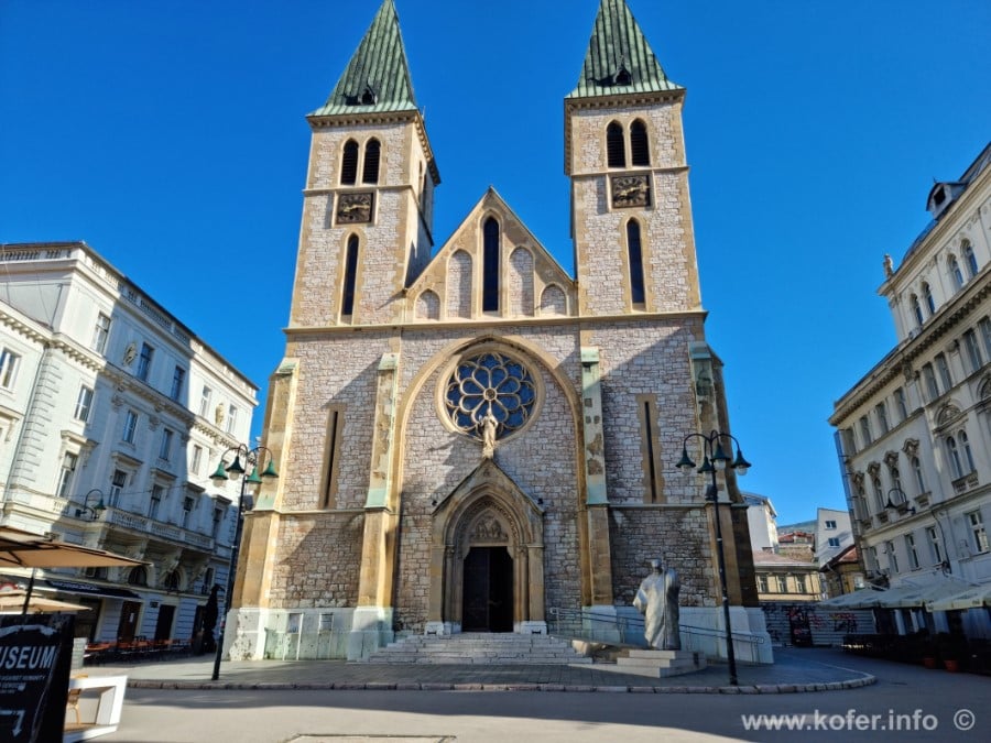 Katedrala Srca Isusova - Kofer